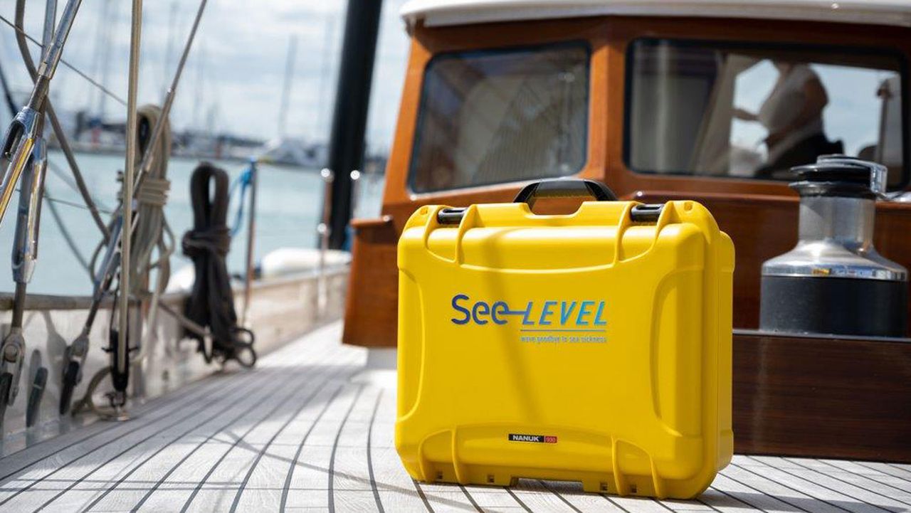 Eliminate Seasickness with the See-LEVEL VR Headset